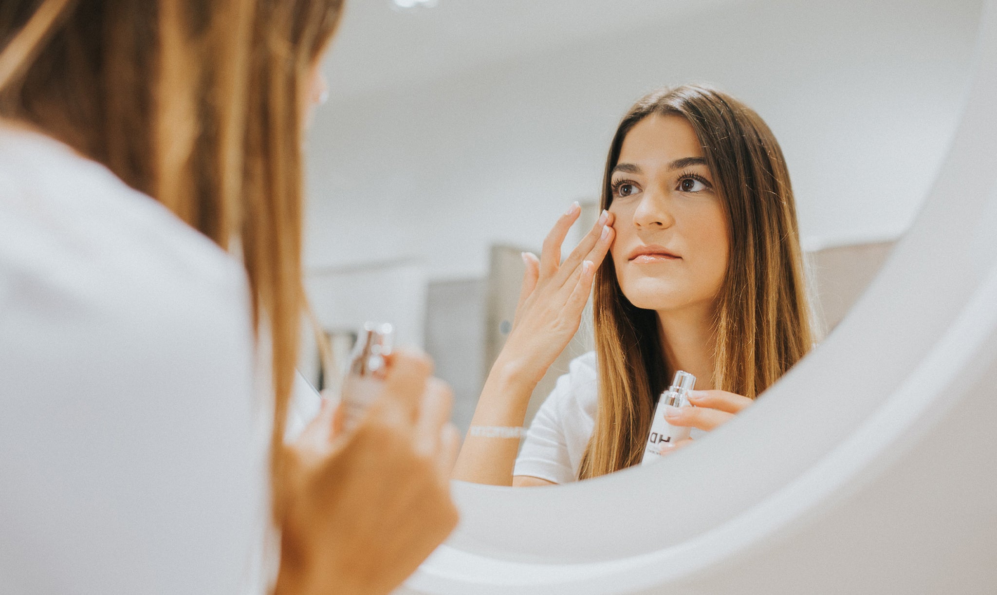 How to apply facial cream the right way for flawless everyday skin